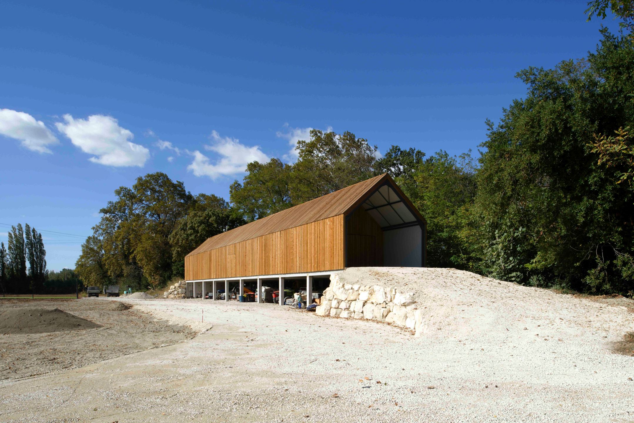Hangar Agricole sur site classé • UNIC architecture - Architectes ...